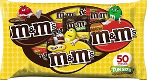 M&M's Fun Size Chocolate Candy Variety Mix, 50 Pieces 27.4 Ounce ...